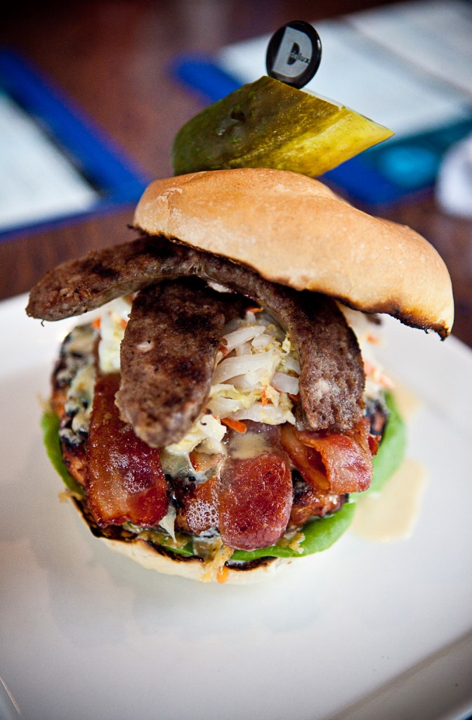 Delux Burger Celebrity Chef - Pepper & Dylan